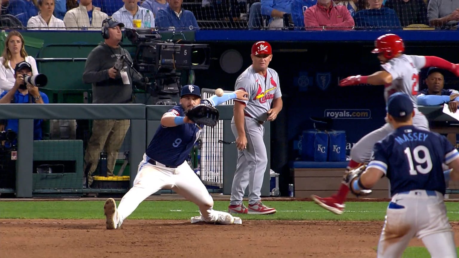 Tommy Pham beats double play, call stands | 08/09/2024 | St. Louis ...