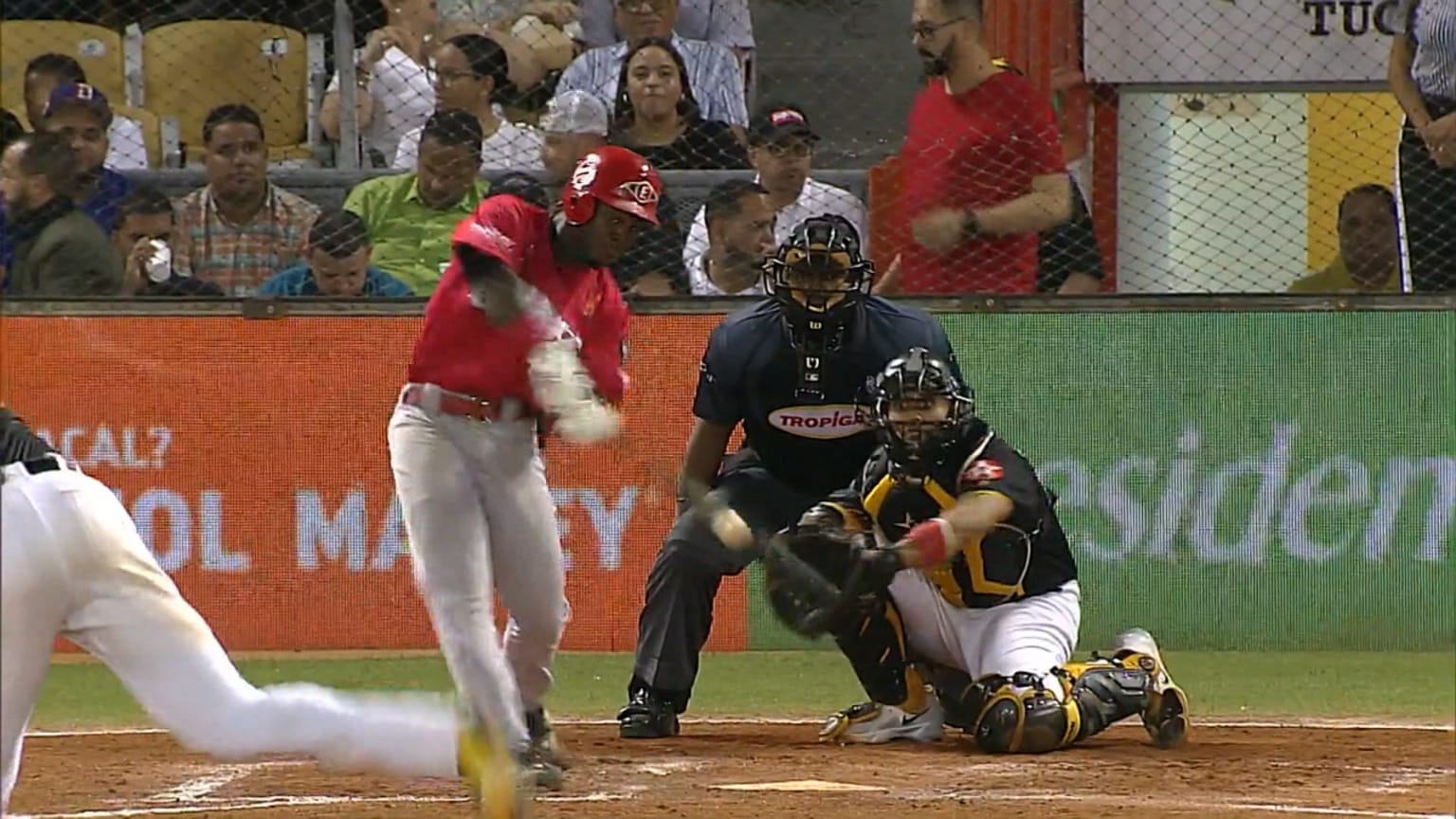 Héctor Rodriguez hits his first LIDOM homer to right | 11/30/2023 | MLB.com