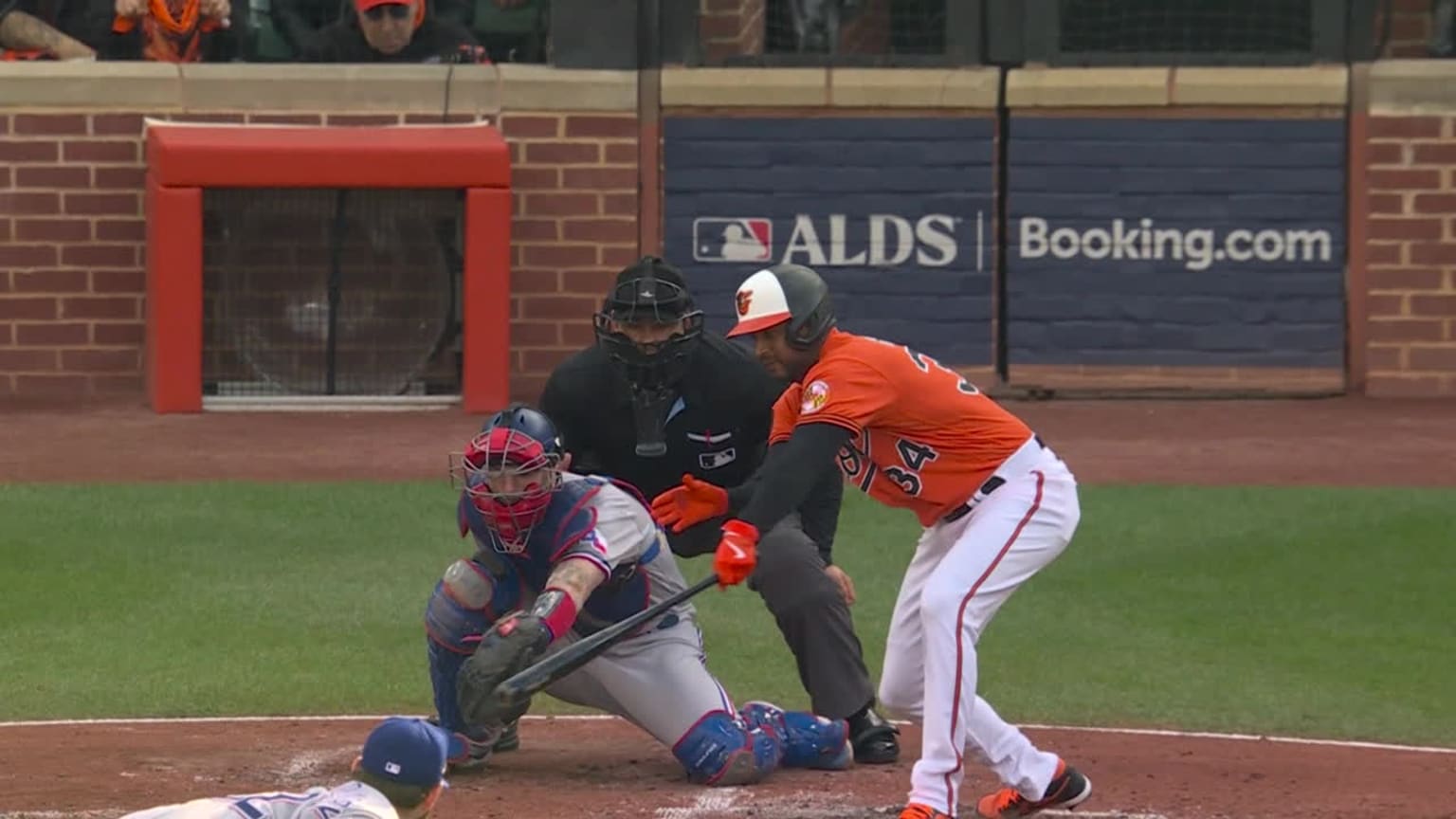 Aaron Hicks impulsa 2 con sencillo al jardín derecho | 08/10/2023 | Los ...