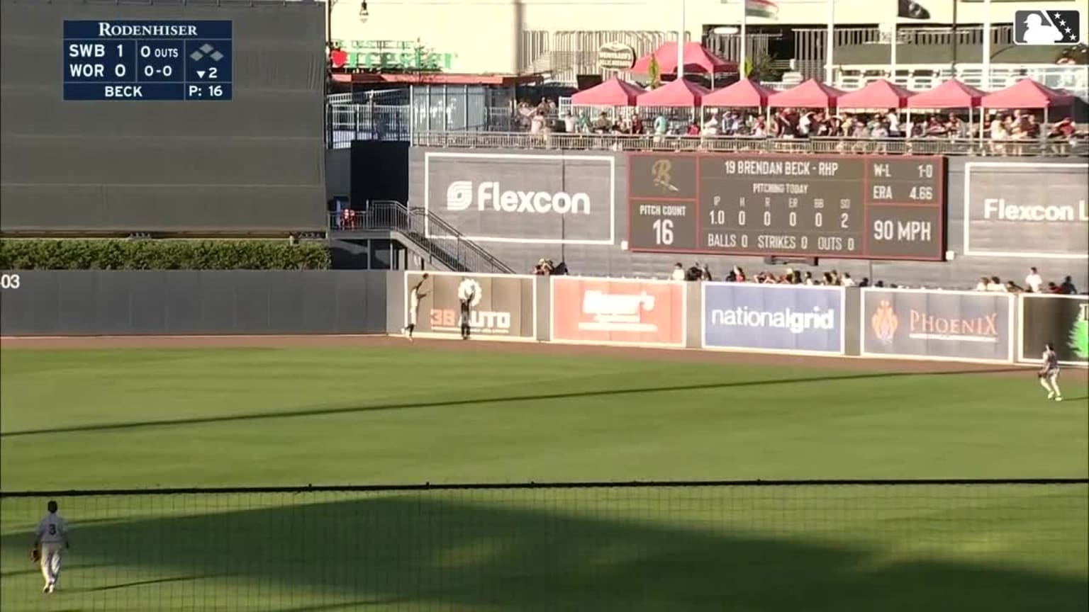 Duke Ellis' amazing leaping catch | 07/18/2025 | MLB.com