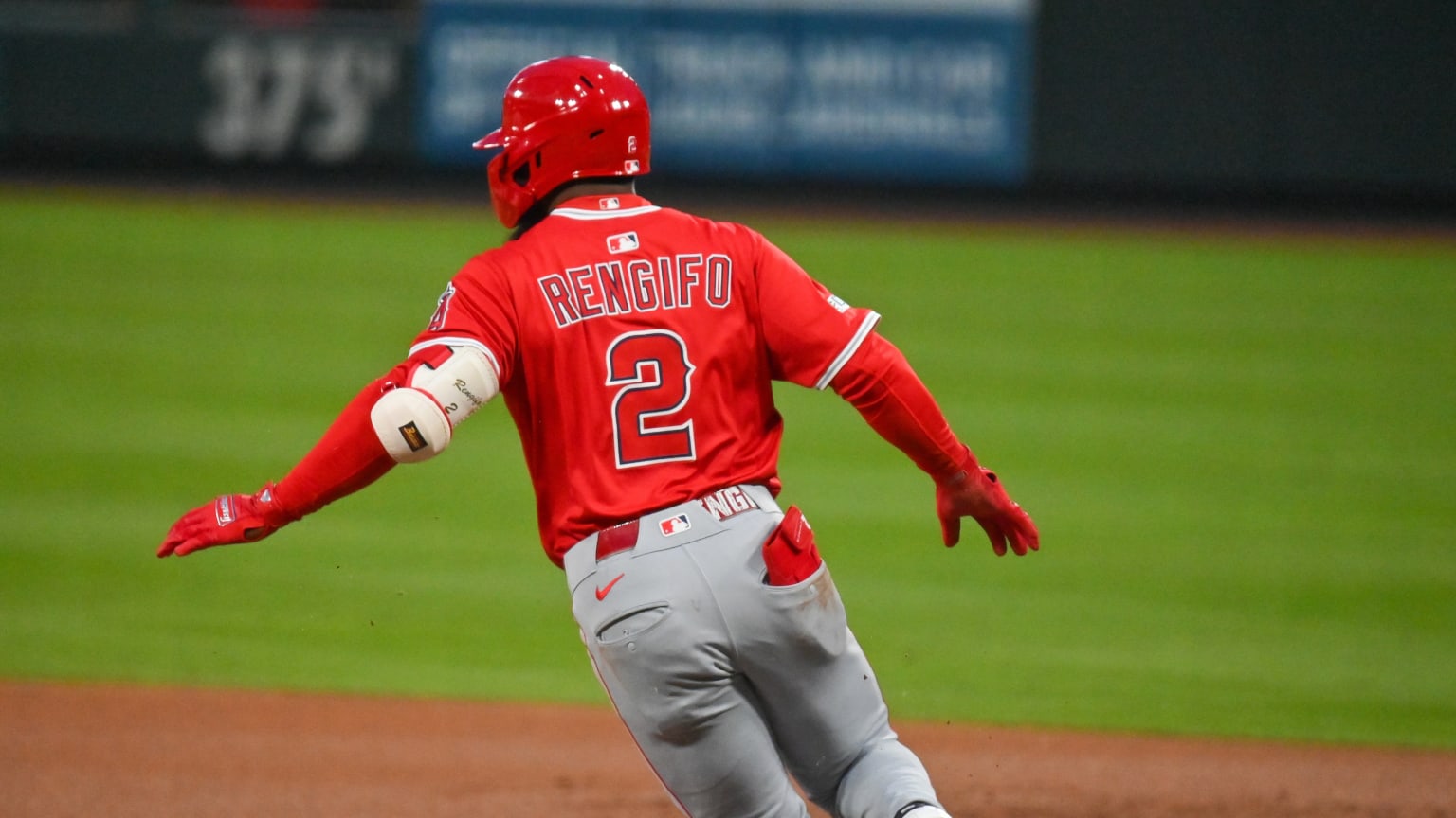 Luis Rengifo's RBI double | 04/01/2025 | Los Angeles Angels