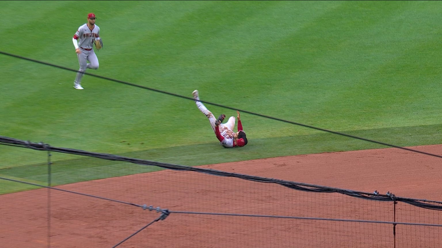 Lawlar makes an impressive snag on a tough fly ball | 09/25/2023 | MLB.com