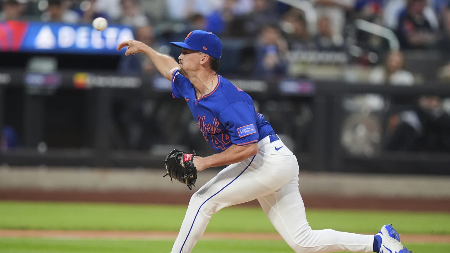 Austin Warren fans Sean Murphy | 06/26/2025 | New York Mets