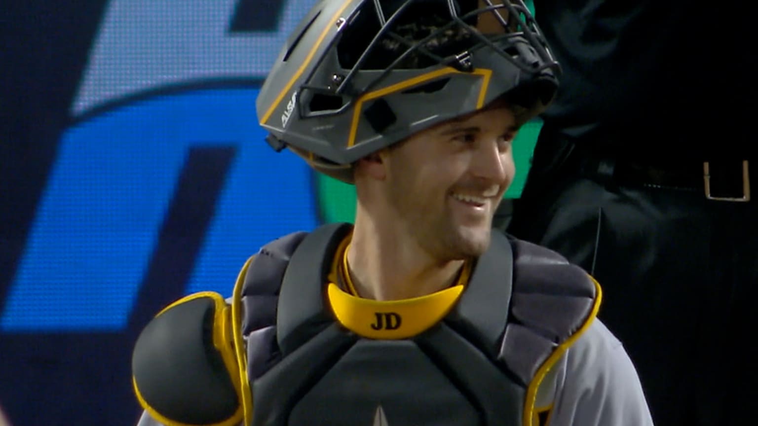 Jason Delay catches McNeil's foul tip K with his body | 08/15/2023 ...