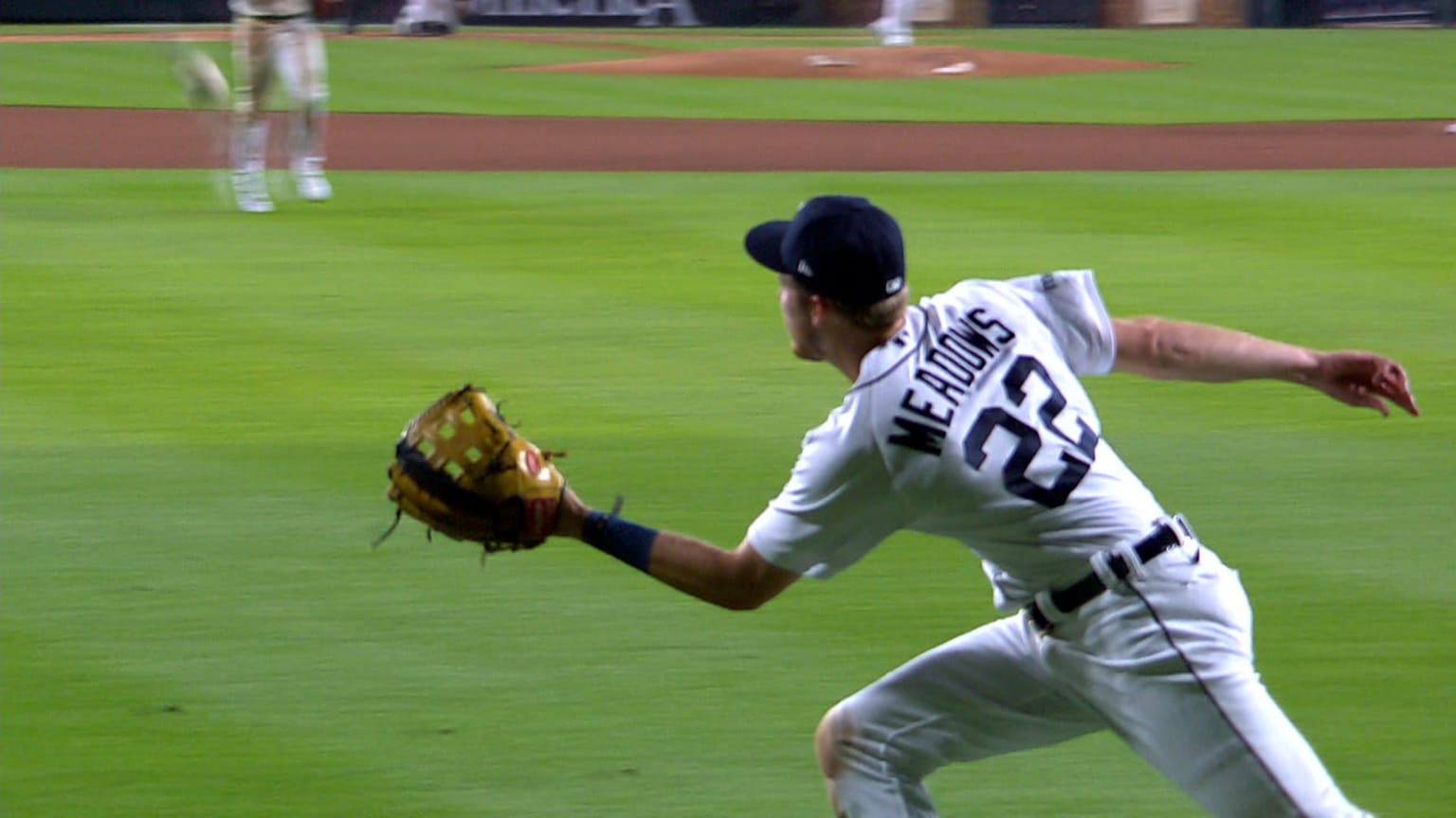 Parker Meadows makes a diving catch in right-center | 08/22/2023 | MLB.com