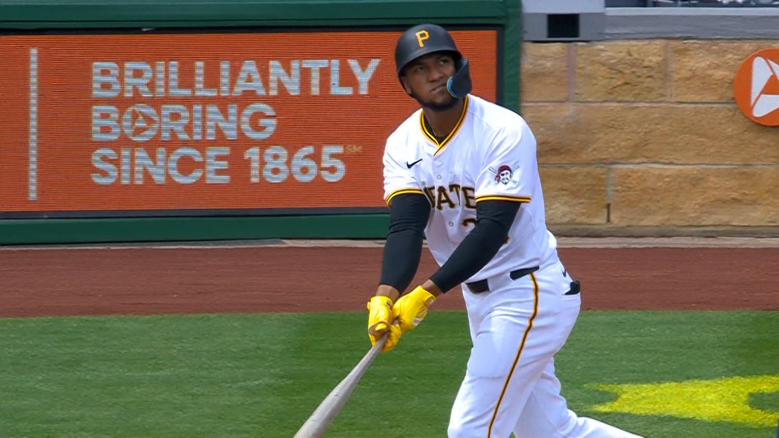 Edward Olivares' second homer of the game (3) | 04/09/2024 | Pittsburgh ...