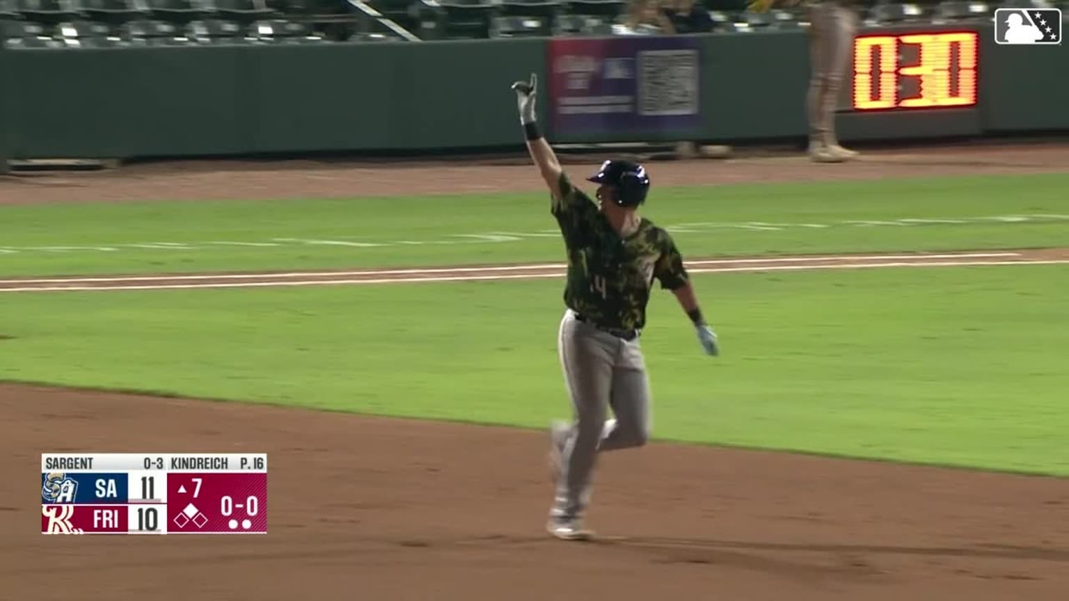 Christopher Sargent skies his first career homer | 08/28/2025 | MLB.com