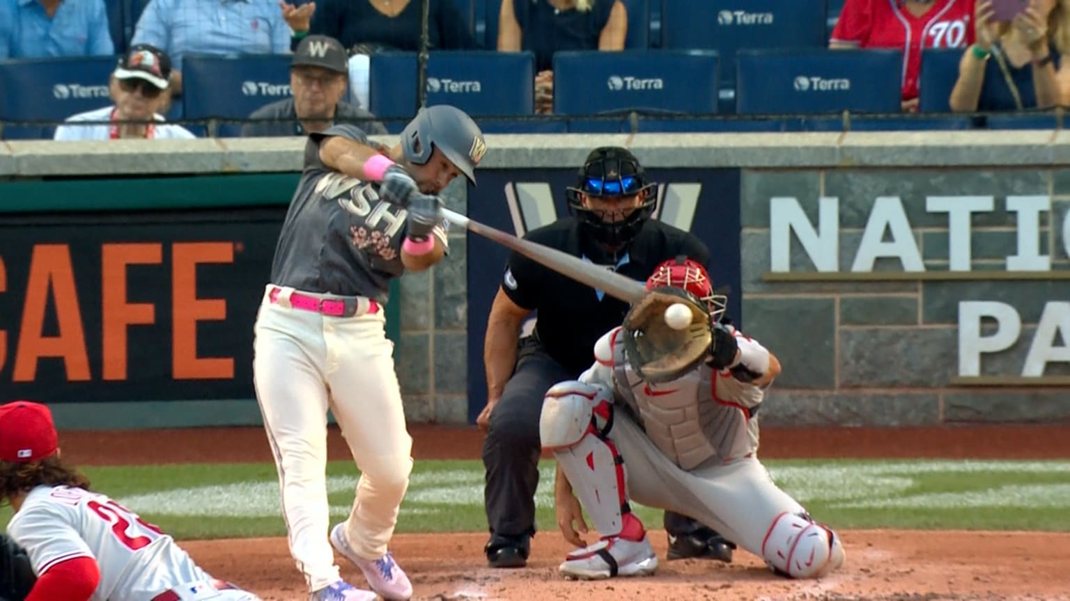 Jake Alu swats a ground-ball RBI single to left | 08/18/2023 ...