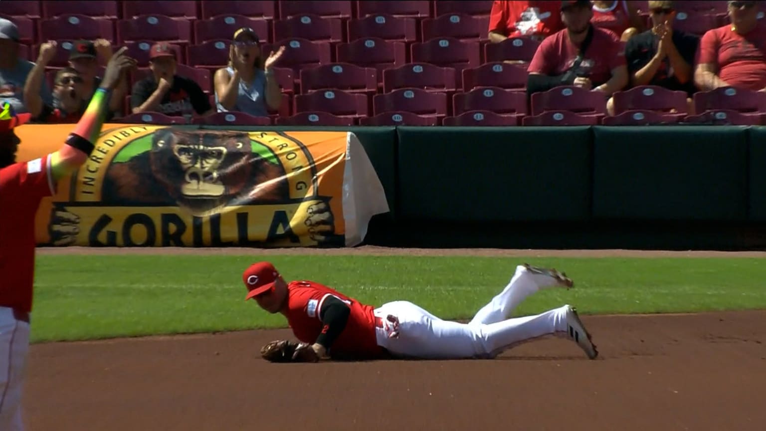 Ty France's diving catch | 09/05/2024 | Cincinnati Reds