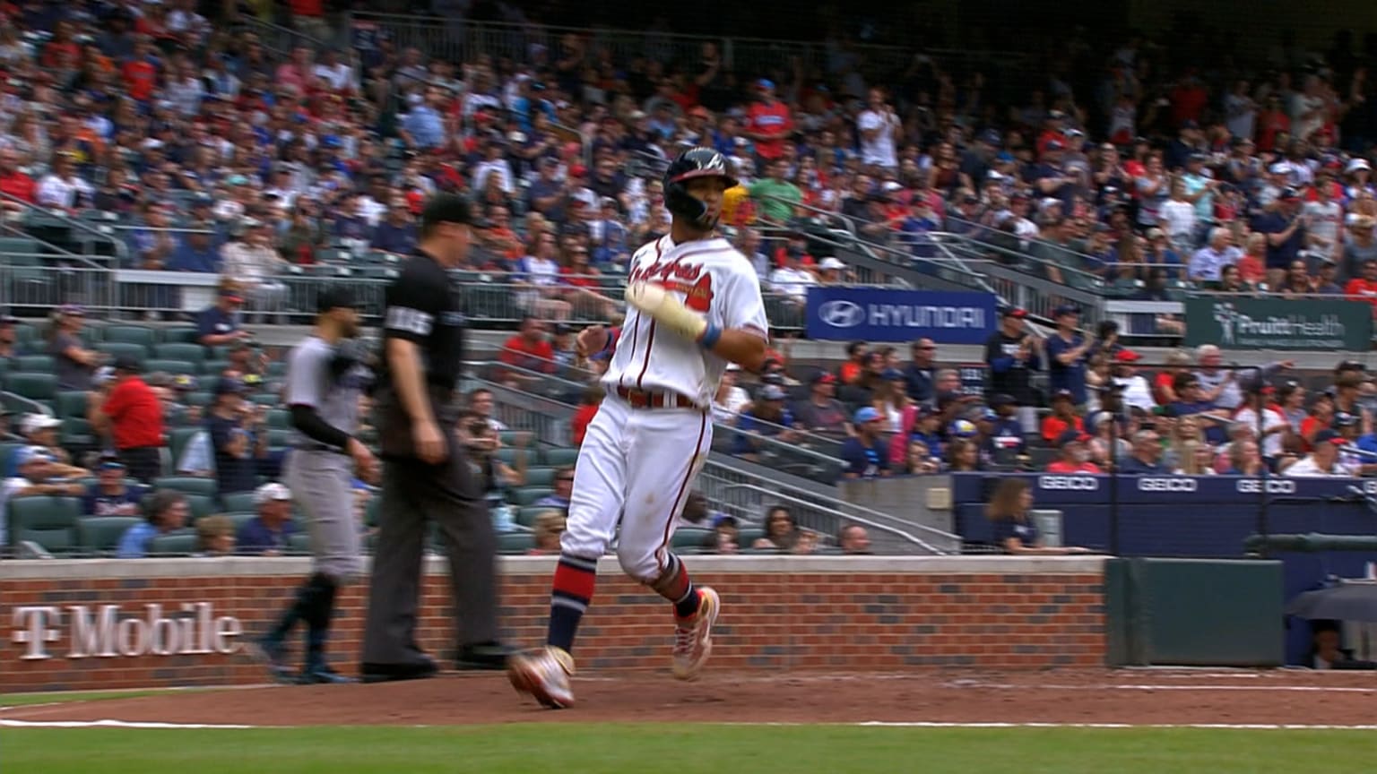 Dansby Swanson lifts a sacrifice fly in the 3rd | 09/04/2022 | MLB.com