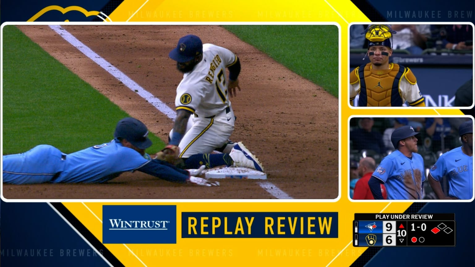 Myles Straw caught stealing after review | 04/14/2026 | Milwaukee Brewers