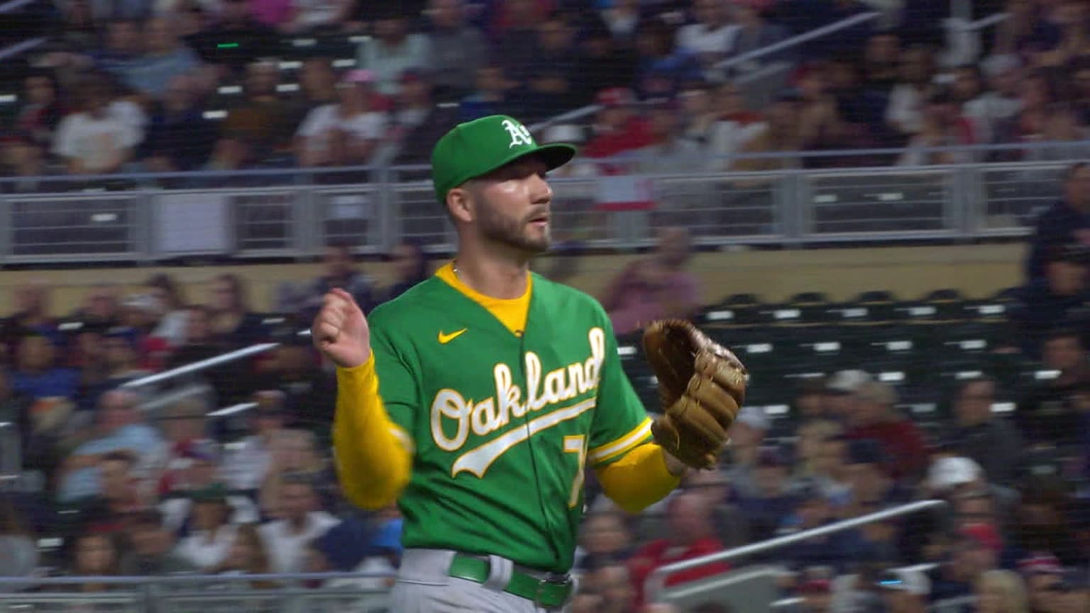 Lucas Erceg gets a 1-4-3 double play to keep it tied | 09/27/2023 ...