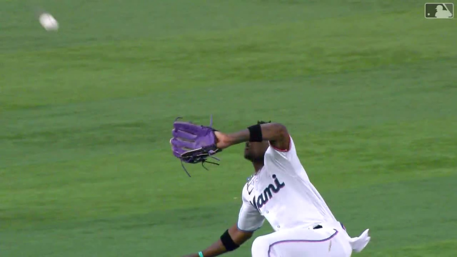 Jazz Chisholm Jr Makes A Nice Sliding Catch 04 15 2023