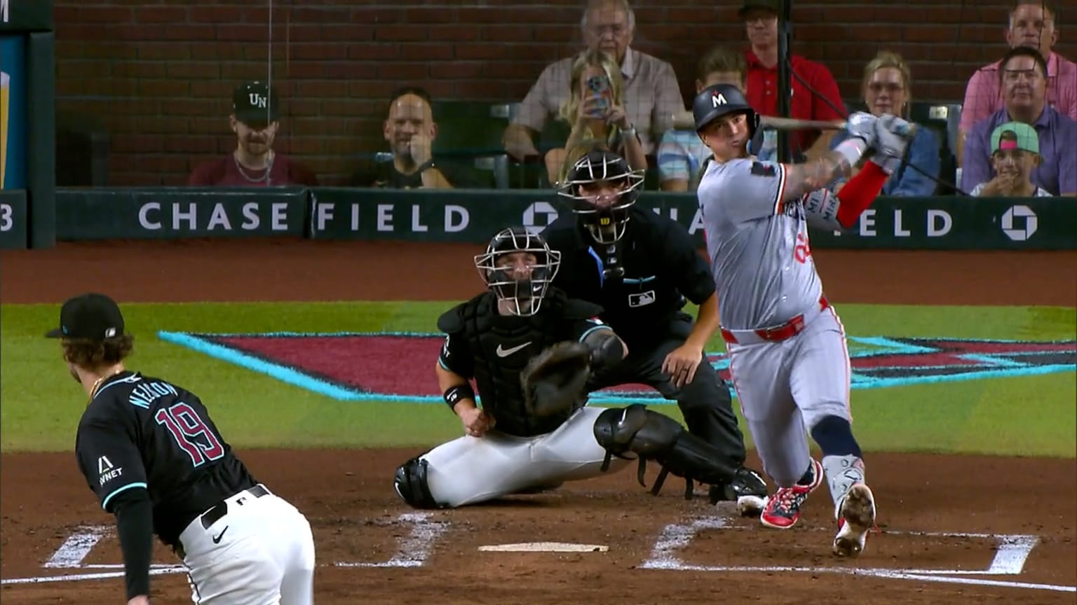 José Miranda pega doble de tres carreras | 26/06/2024 | Los Twins de ...