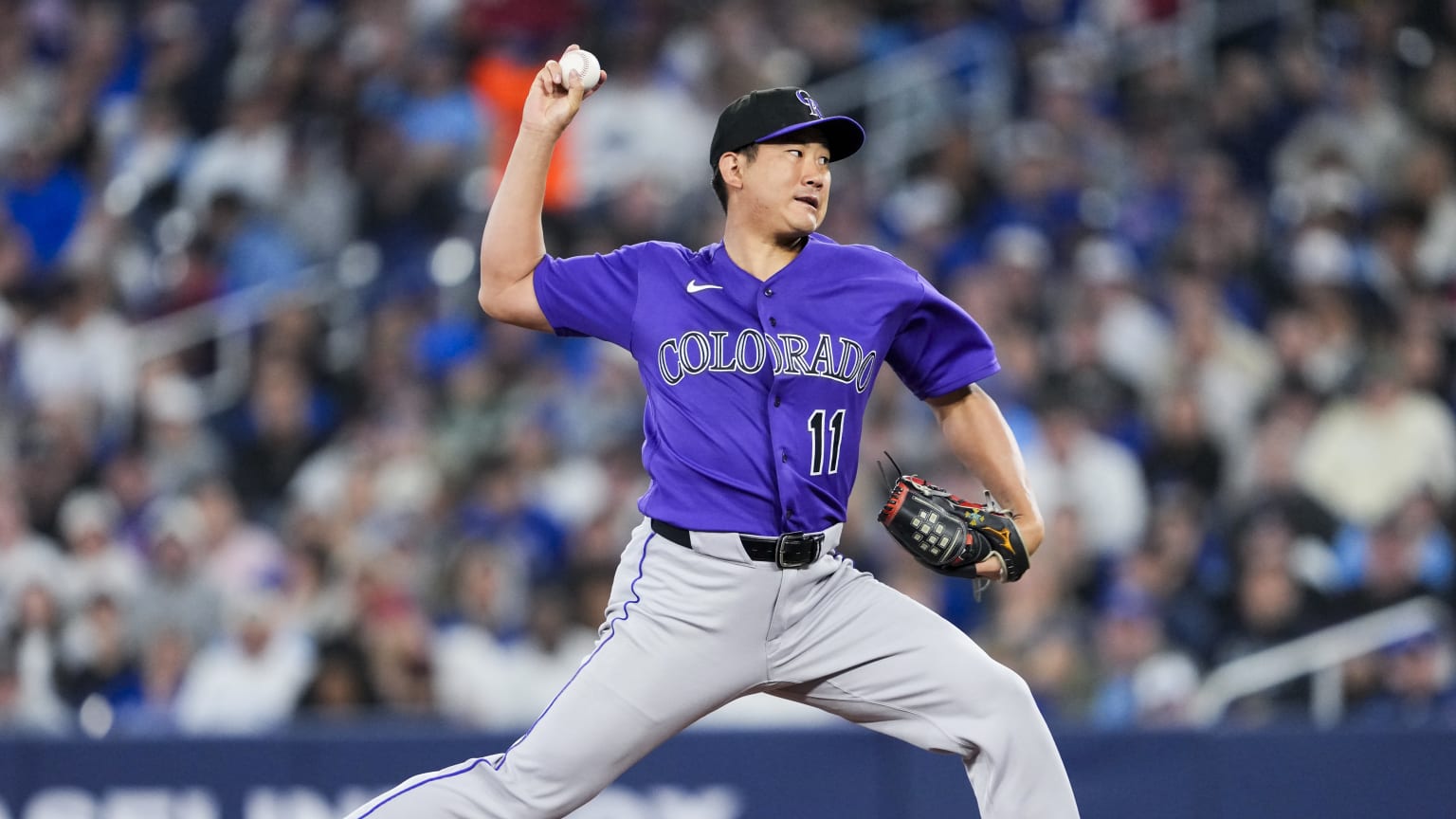 Tomoyuki Sugano K's Kazuma Okamoto to end the inning | 03/30/2026 | MLB.com