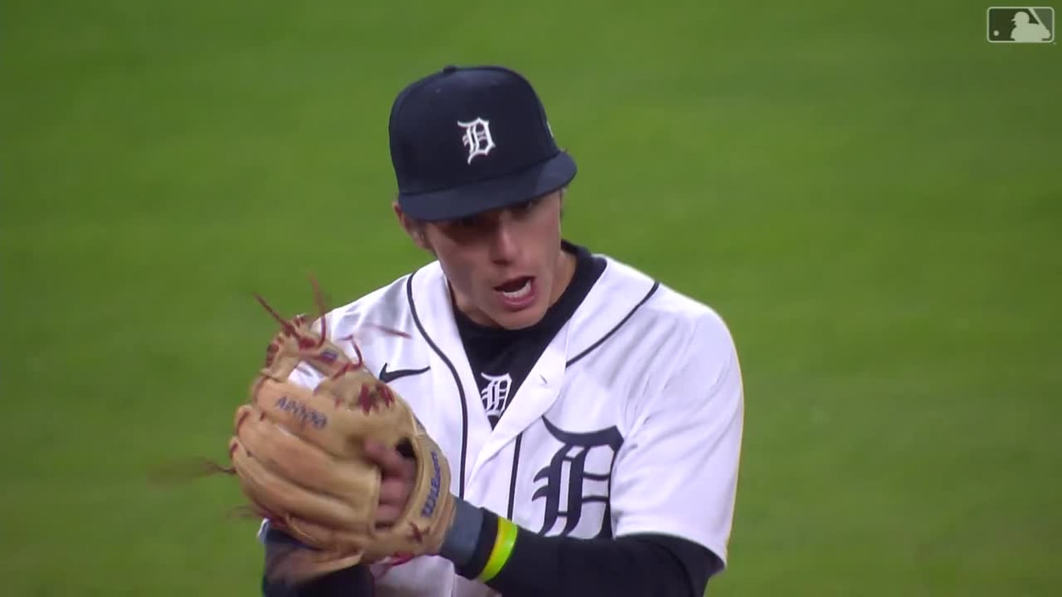 Nick Maton robs Vogelbach of an extra-base hit | 05/03/2023 | Detroit ...