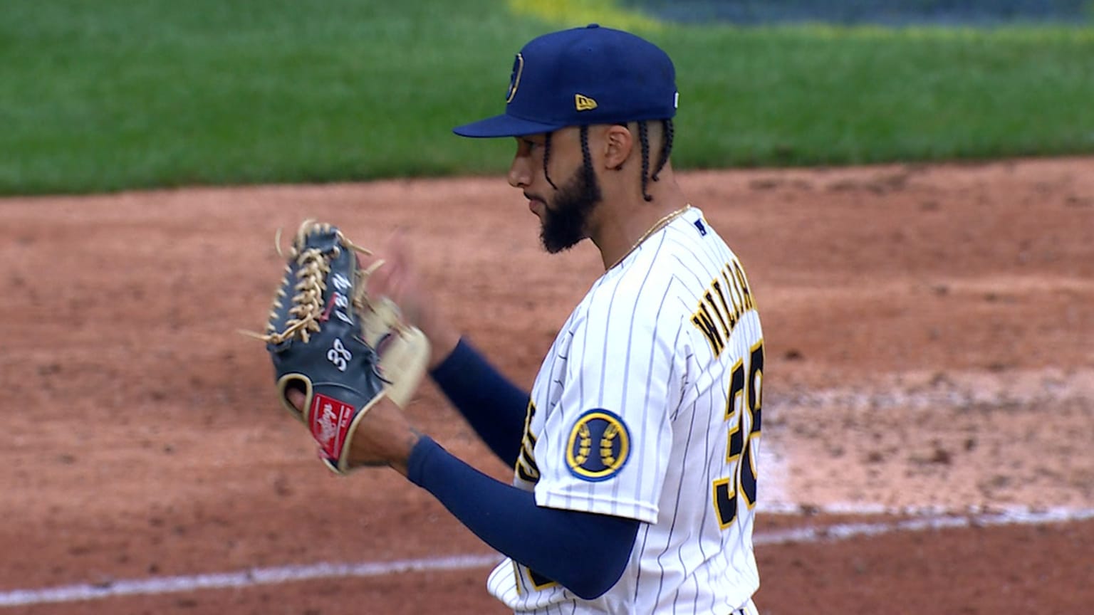 Devin Williams gets a strikeout and a DP to end it | 08/28/2022 ...