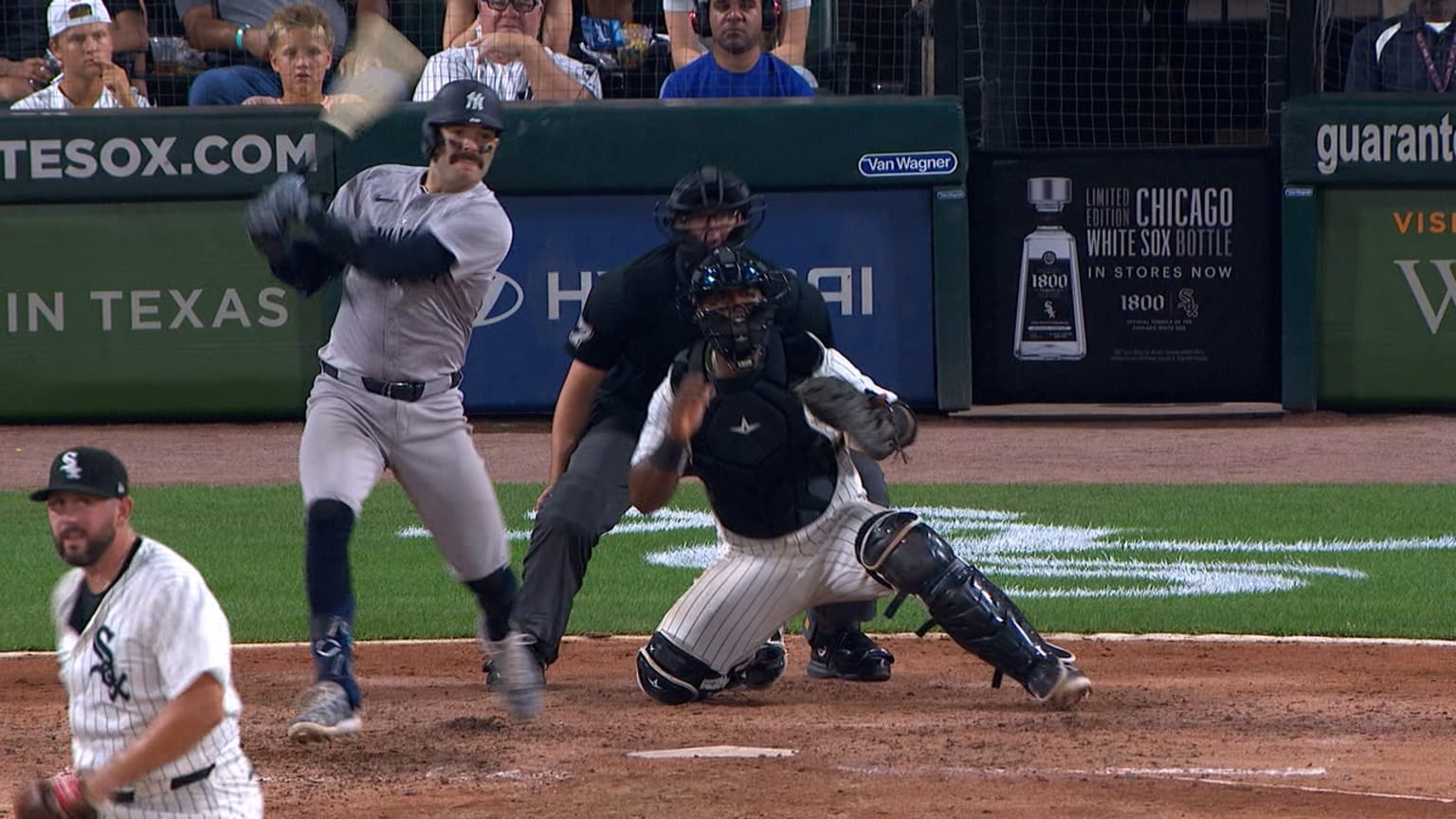 Austin Wells' go-ahead two-run single | 08/14/2024 | New York Yankees