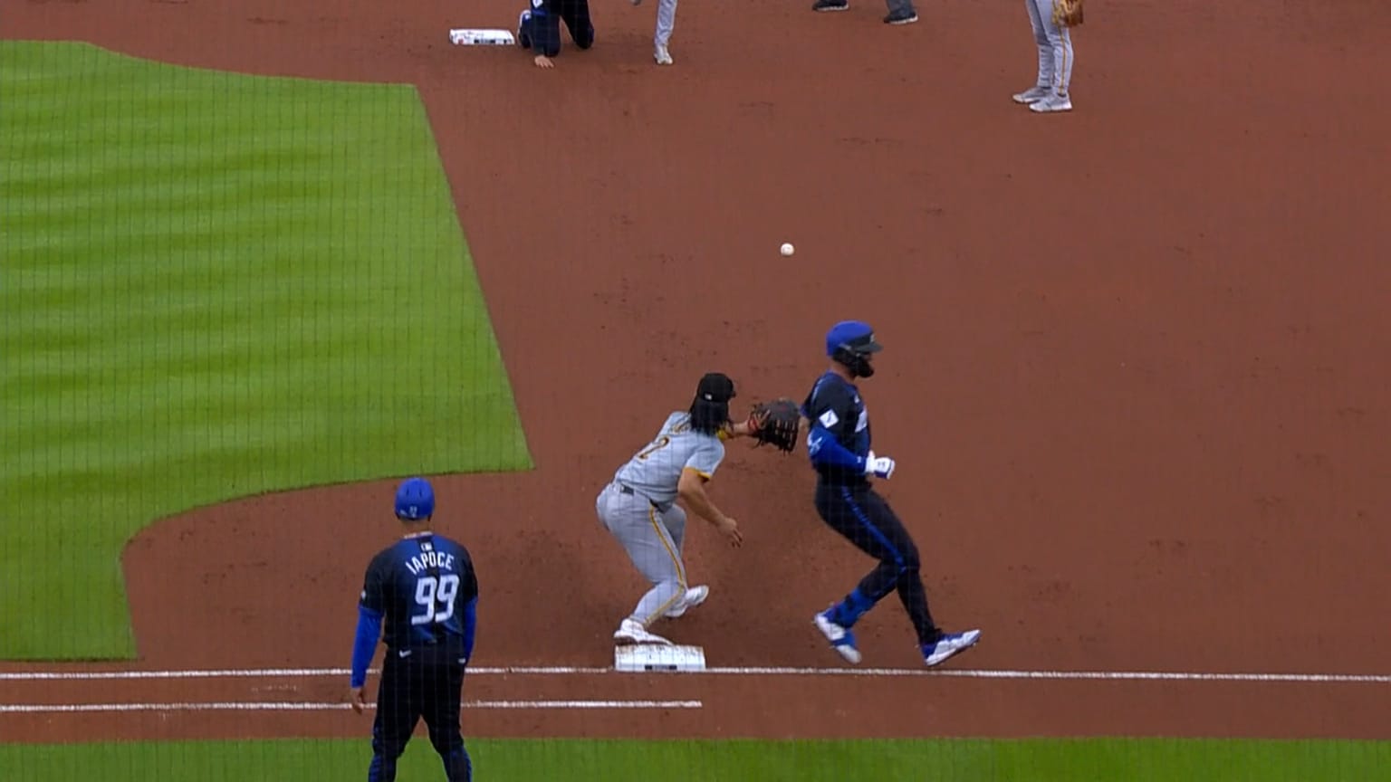 Tigers score on the forceout | 05/29/2024 | Detroit Tigers