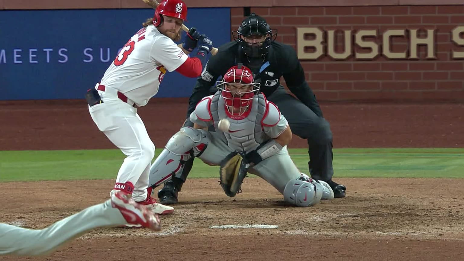 J.T Realmuto exits the game with an apparent injury | 04/09/2024 ...
