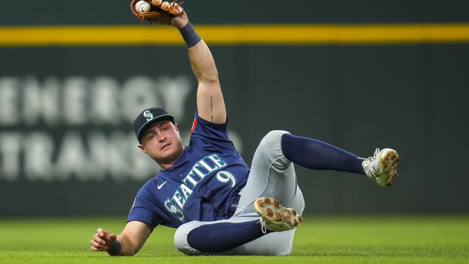 Ben Williamson's outstanding diving catch | 05/02/2025 | Seattle Mariners