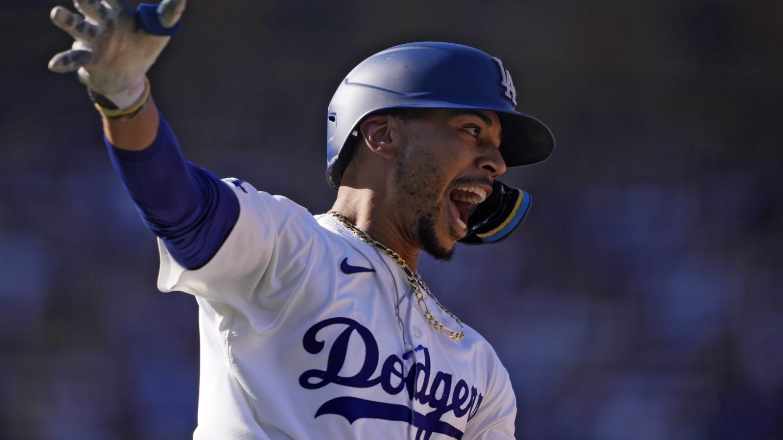 Mookie Betts' walk-off home run (19) | 09/22/2024 | Los Angeles Dodgers