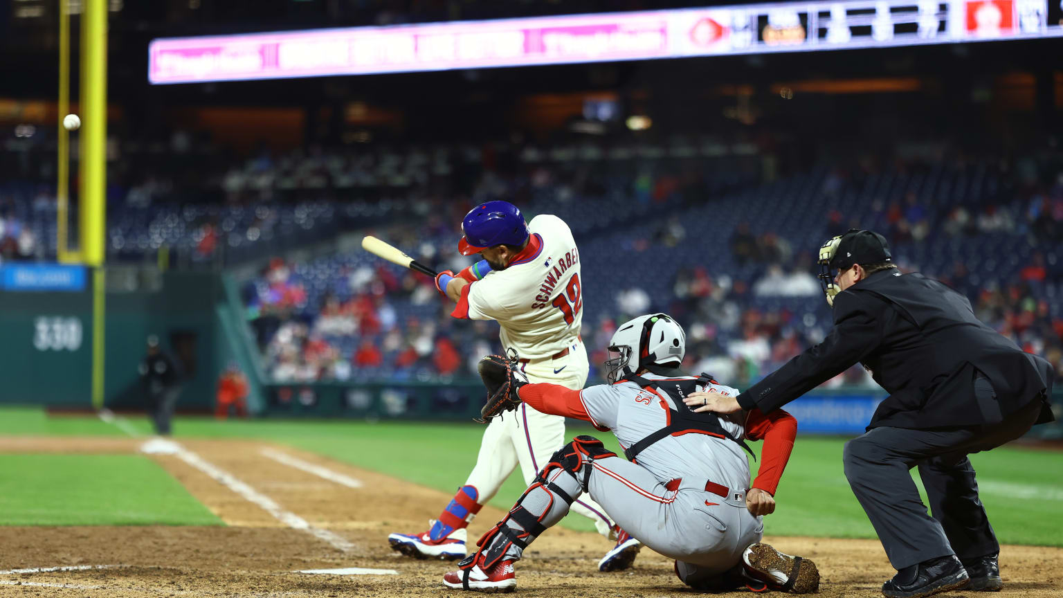 Kyle Schwarber's solo home run (2) | 04/03/2024 | Philadelphia Phillies