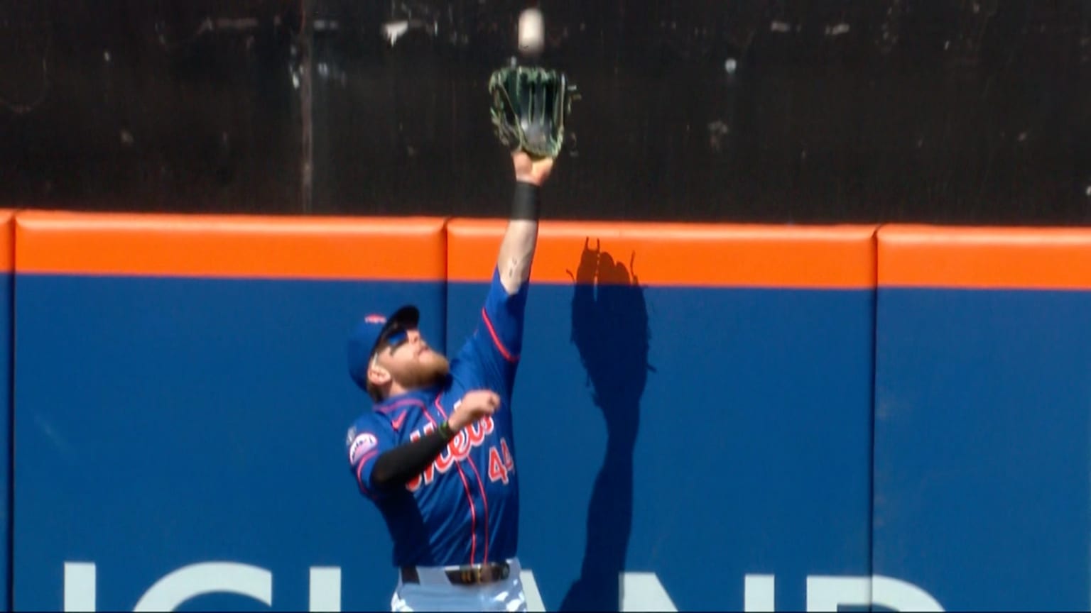 Harrison Bader robs a home run | 05/26/2024 | New York Mets
