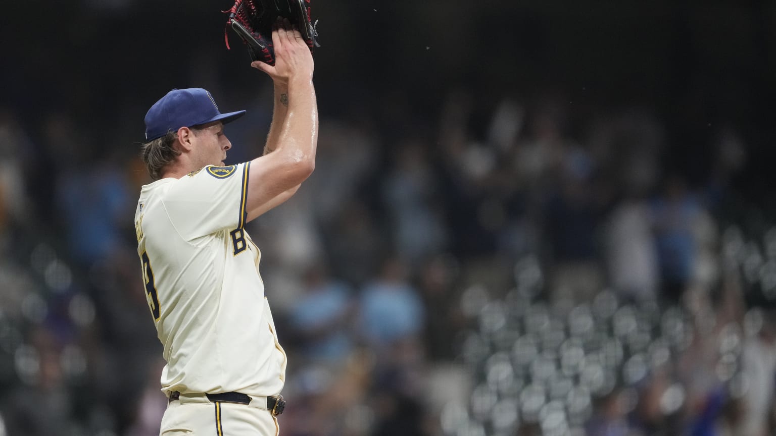 Trevor Megill sella la victoria de los Cerveceros | 10/06/2025 | Los ...