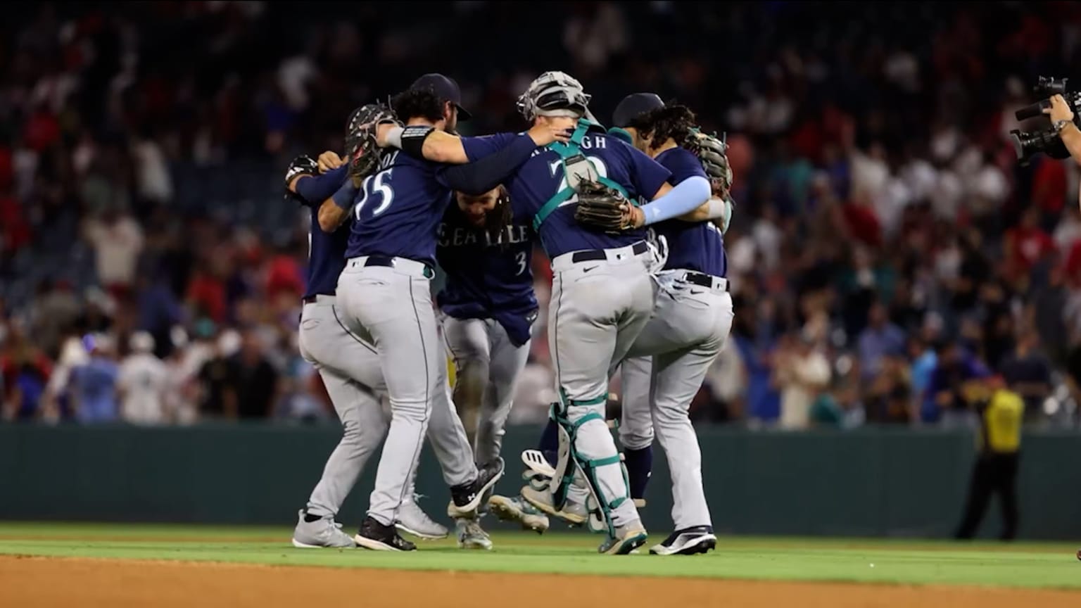 Mariners' surge puts Seattle back in Wild Card race | 08/07/2023 ...