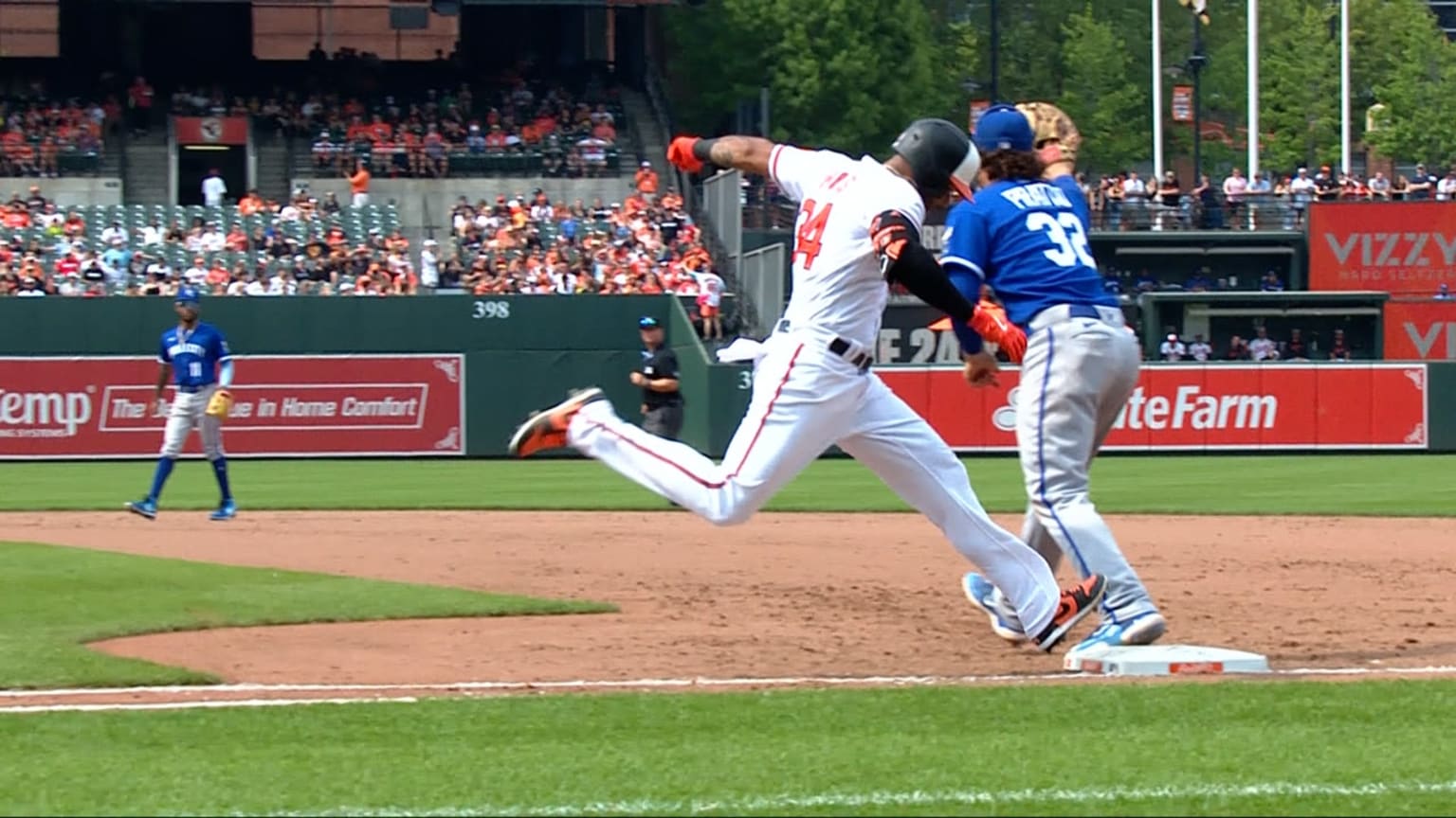 Video confirma out de Hicks en 1B | 11/06/2023 | Los Mariners de Seattle