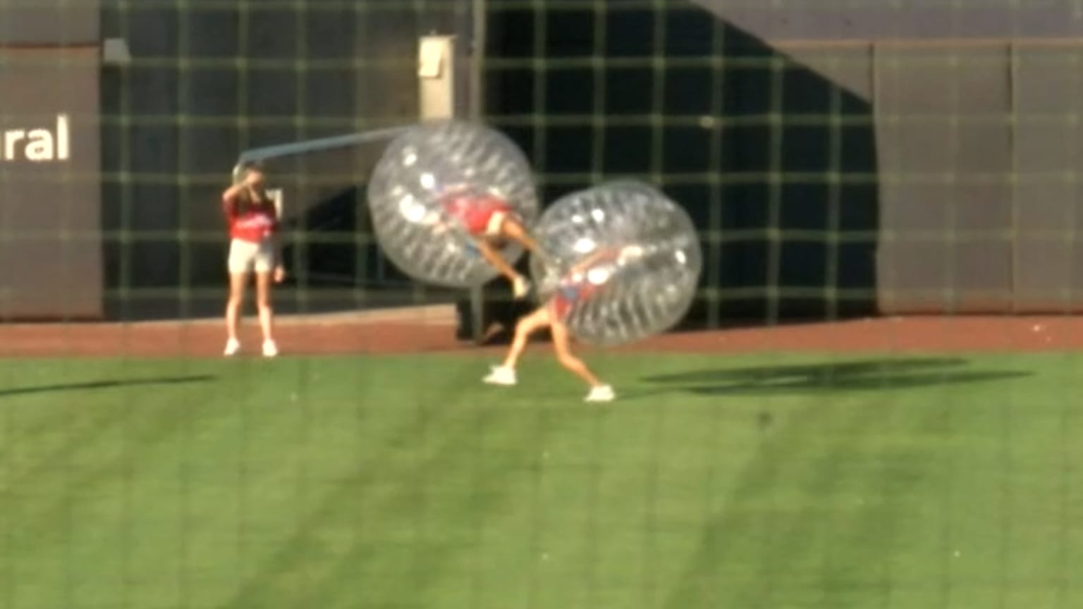 Fans sprint at each other in knocker balls | 07/24/2023 | MLB.com