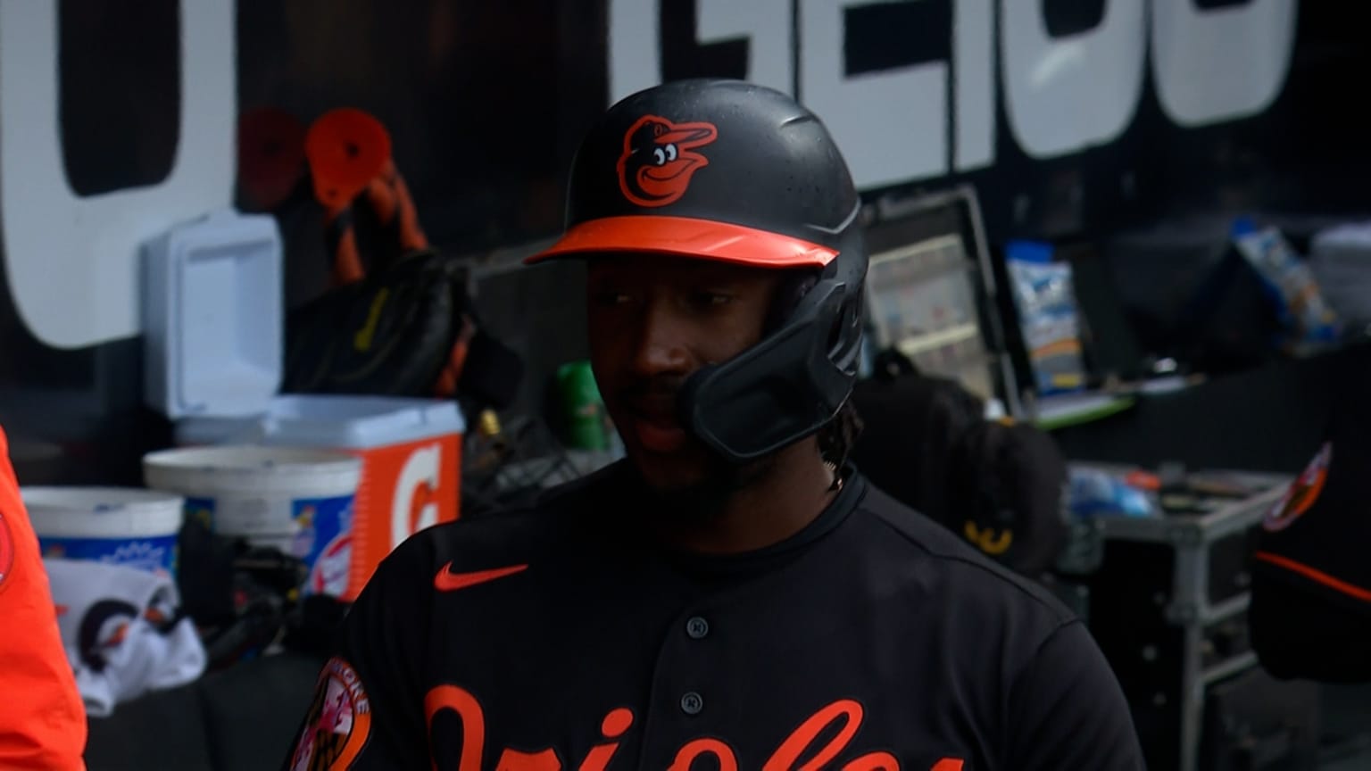 Jorge Mateo lifts a sacrifice fly to right field | 04/16/2023 ...