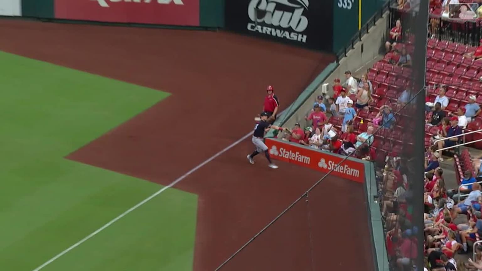 Max Kepler makes a nice running catch in the 4th | 08/01/2023 ...