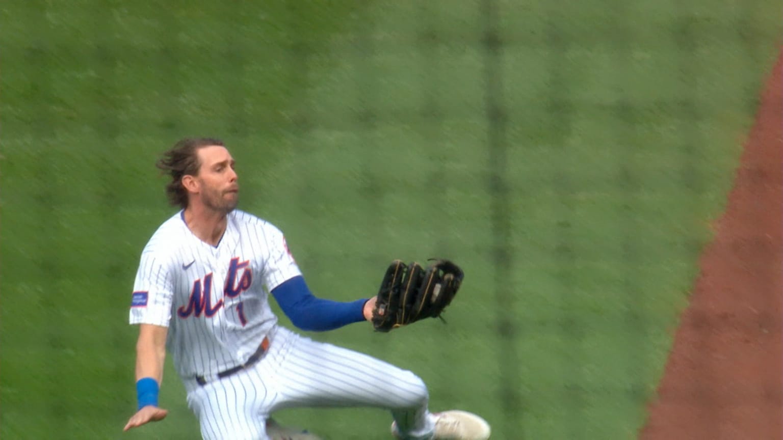 Jeff McNeil slides and tumbles to make a nice snag | 09/27/2023 | New ...