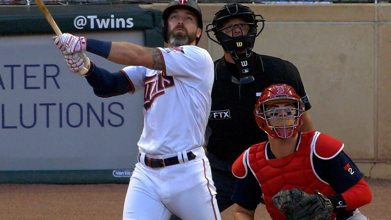 Jake Cave crushes a solo homer to left-center field | 08/30/2022 | Minnesota Twins