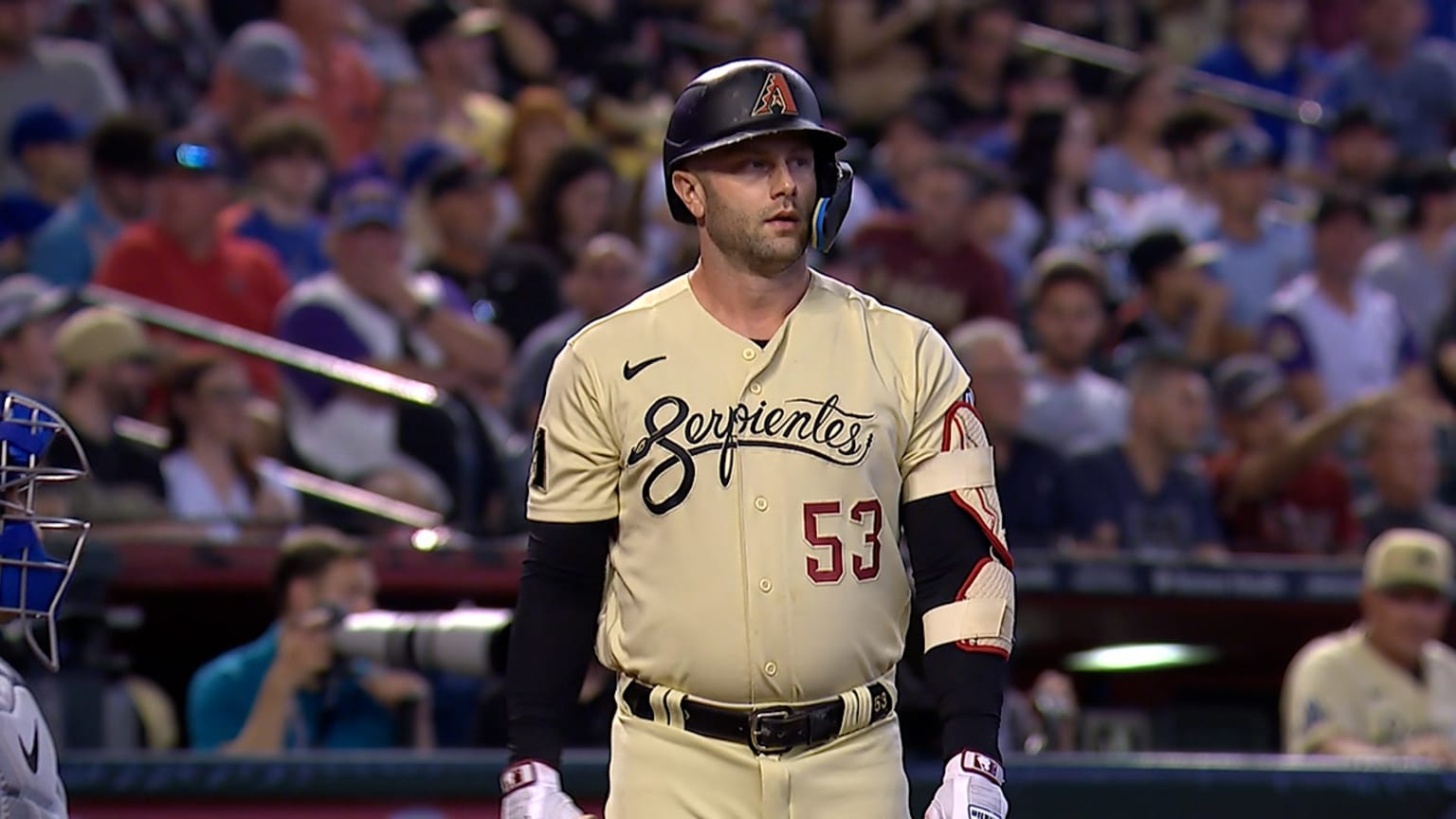 Christian Walker produce la primera carrera del juego | 17/09/2023 ...