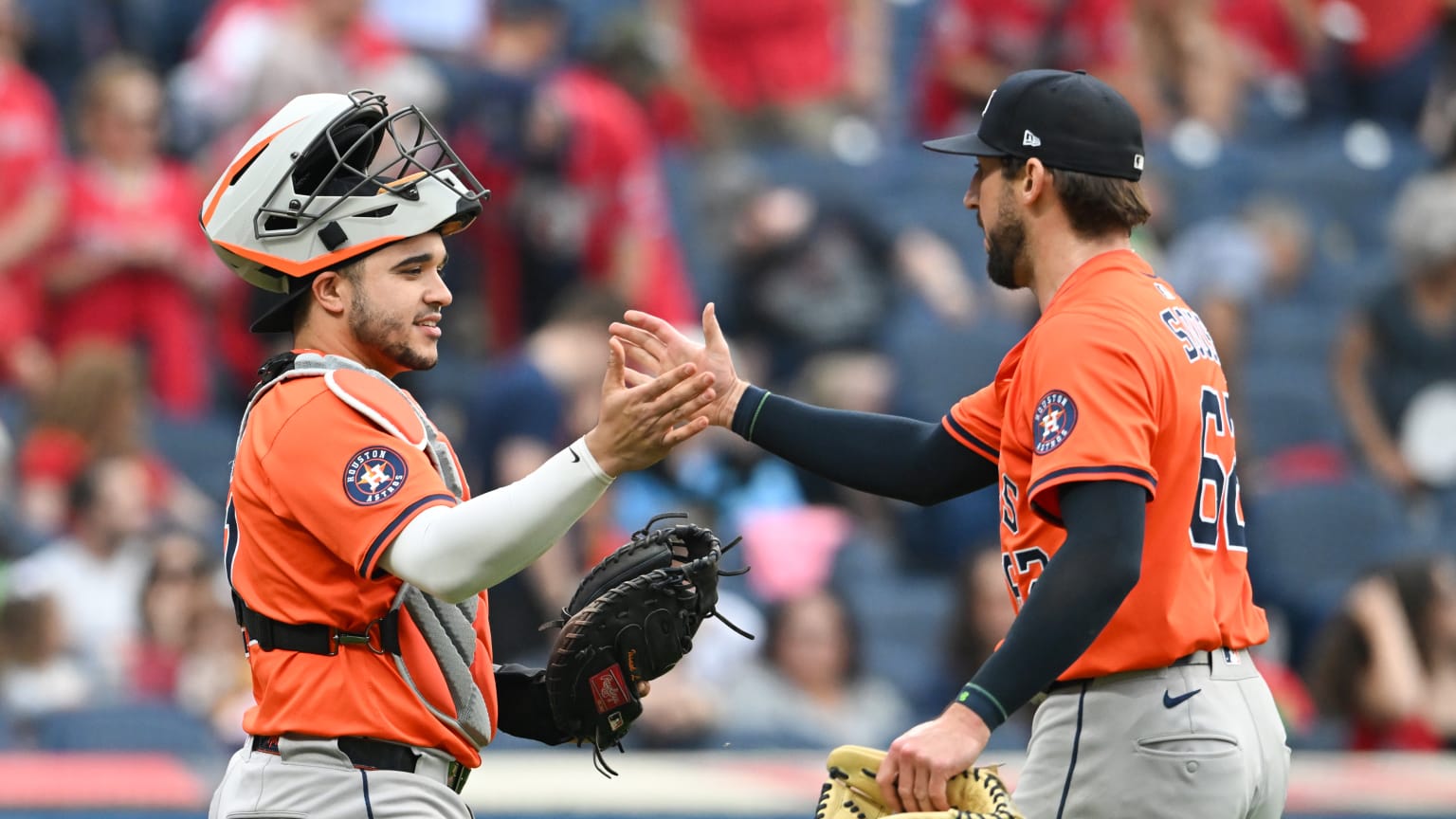 Bennett Sousa gets the save | 06/07/2025 | Houston Astros