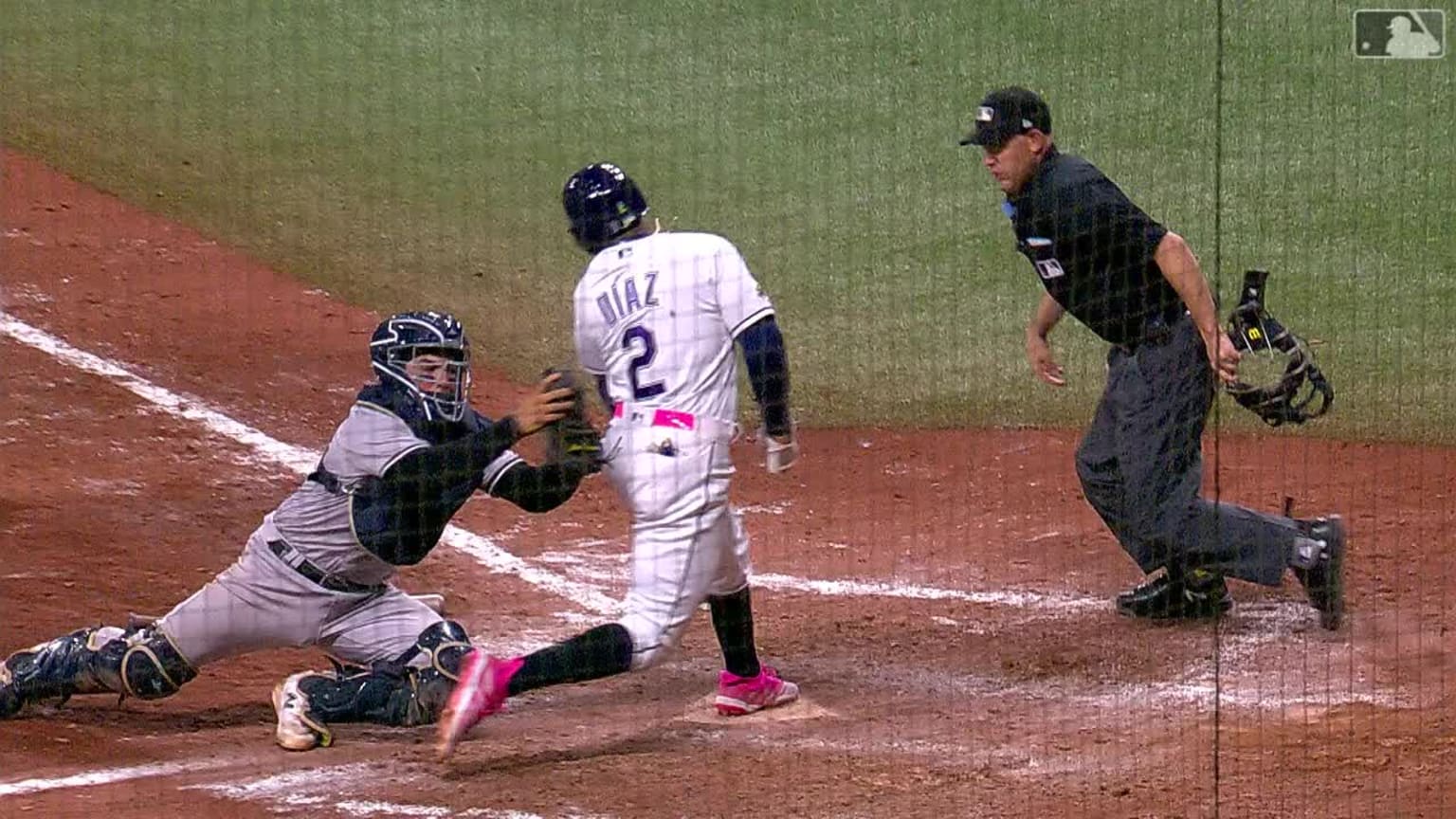 Yandy Díaz scores after a review in the 7th inning | 05/05/2023 | MLB.com