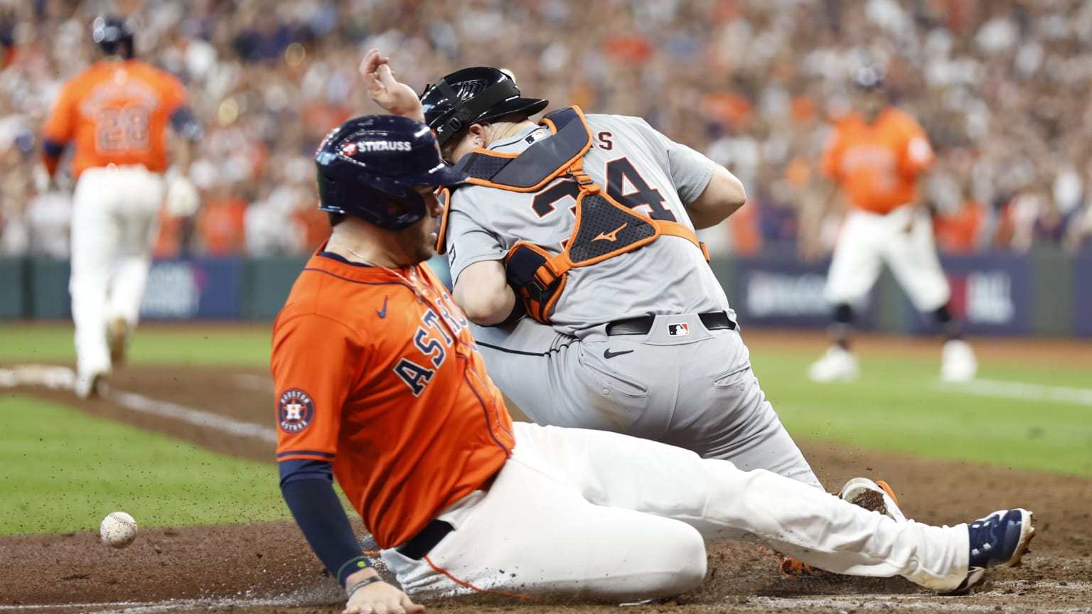 Jon Singleton reaches on fielder's choice, ties game | 10/02/2024 | Houston Astros