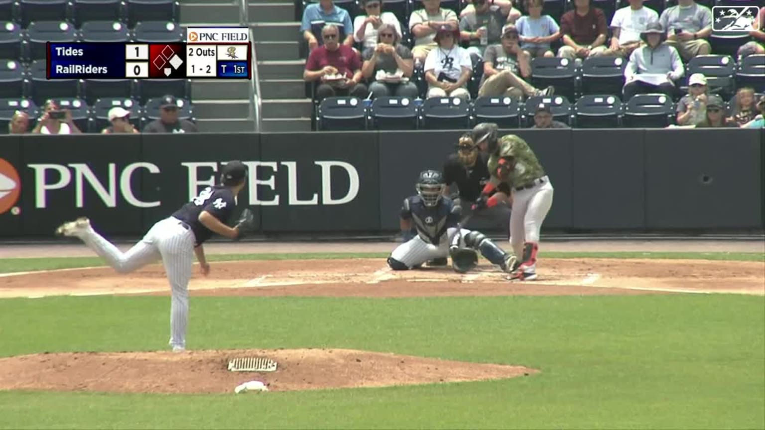Joey Ortiz hits an RBI double to left in the 1st | 11/06/2023 | Los ...