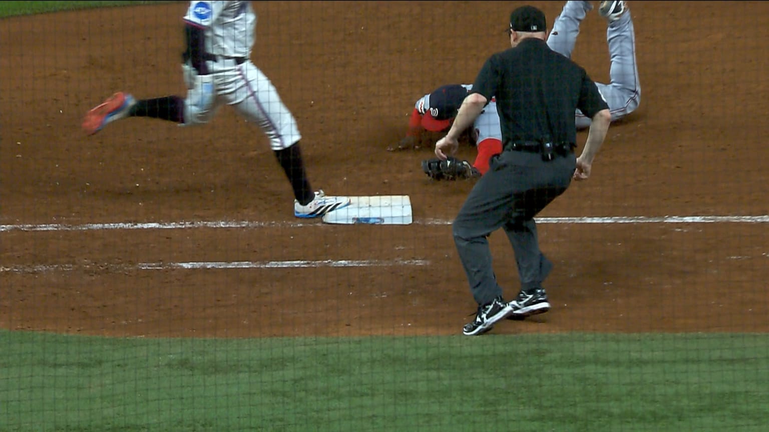 Xavier Edwards' RBI single | 09/09/2025 | MLB.com