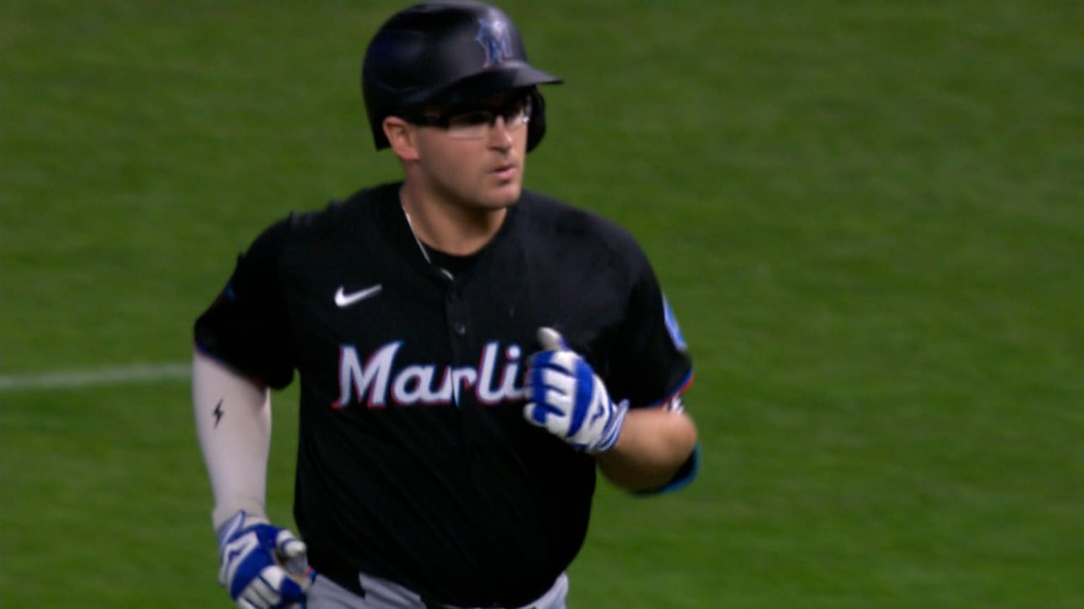 Jonah Bride plates Griffin Conine on a sac fly | 09/26/2024 | Miami Marlins