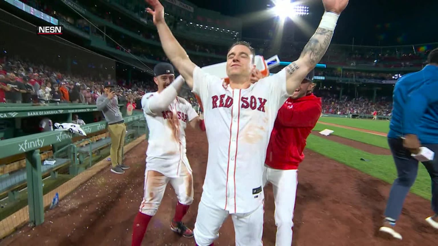 Tyler O'Neill on walk-off homer | 09/11/2024 | MLB.com