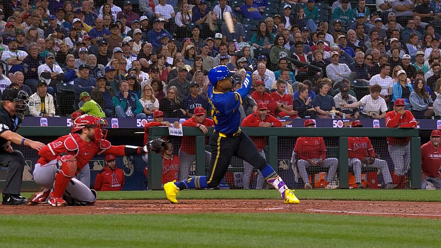 Rodríguez produce dos con doble | 11/09/2025 | Los Mariners de Seattle