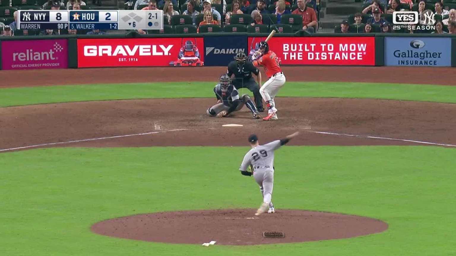 Yankees challenged (tag play), call on the field was overturned ...