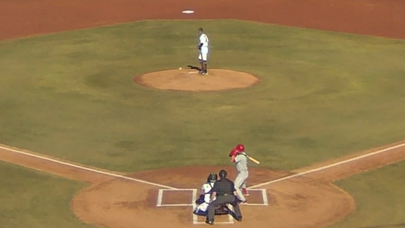Oliver Dunn smacks a solo homer to right field | 10/25/2023 | MLB.com