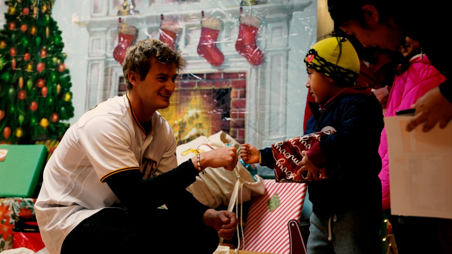 Giving back is part of being a Pirate | 12/12/2022 | Pittsburgh Pirates