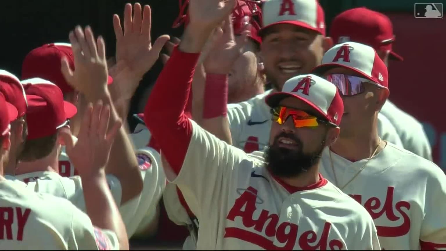 Estévez locks down the win for the Angels | 04/27/2023 | Los Angeles Angels