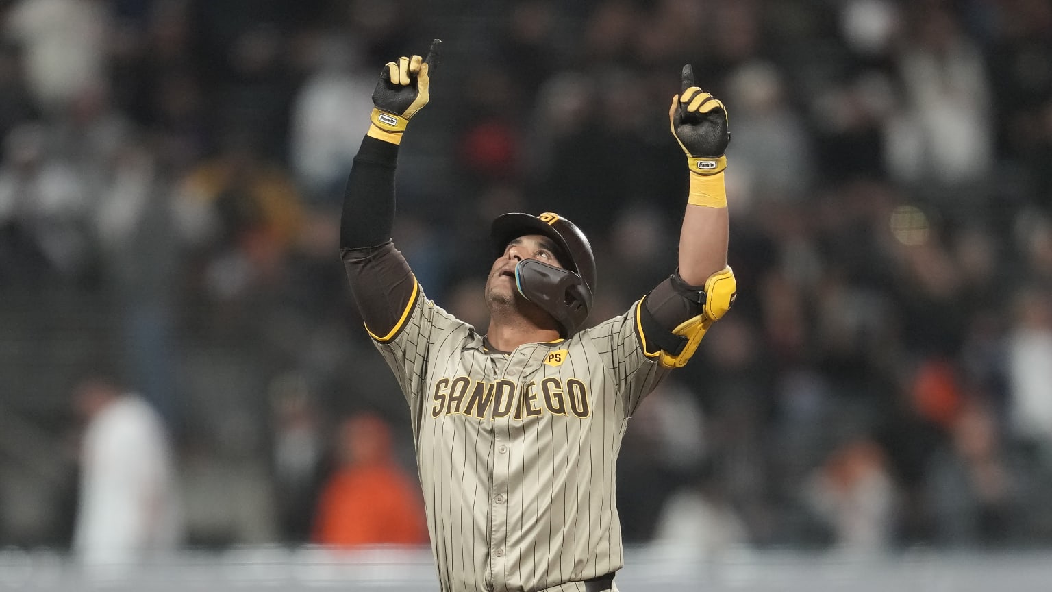 Donovan Solano's four-hit night | 09/14/2024 | San Diego Padres